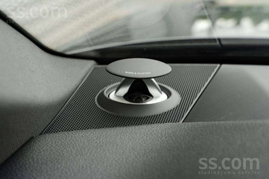 Grey Audi A6 2018 in Riga, with an engine capacity of 3.00 L and mileage of 230 thousand km for 24000 €, photo 11 on AUTOMOTO.COM.LV