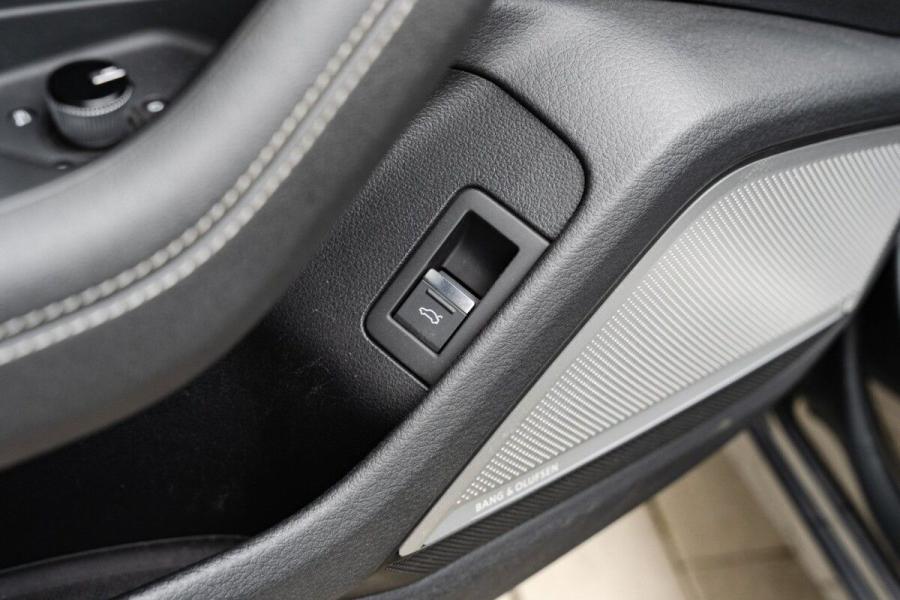Pelēks Audi A6 2018 Mārupe, ar dzinēja tilpumu 3.00 L un nobraukumu 230 tūkst. km par 24000 €, foto 14 vietnē AUTOMOTO.COM.LV