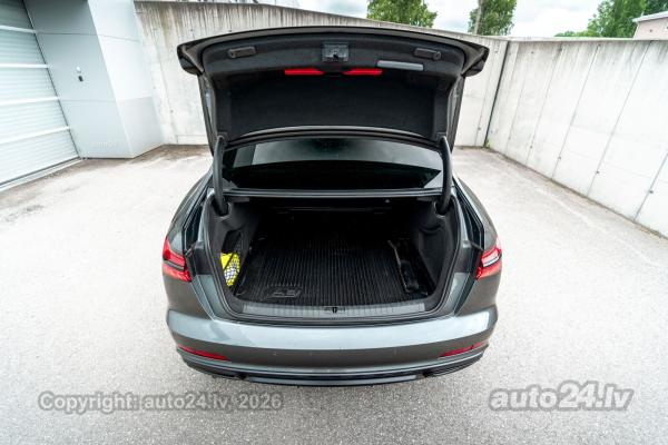 Grey Audi A6 2018 in Tartu, with an engine capacity of 3.00 L and mileage of 138 thousand km for 34900 €, photo 7 on AUTOMOTO.COM.LV