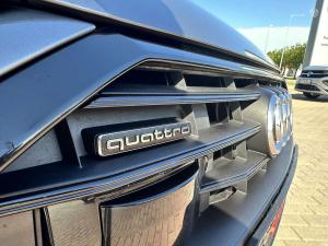 Grey Audi A6 2019 in Siauliai, with an engine capacity of 2.97 L and mileage of 167 thousand km for 21900 €, photo 6 on AUTOMOTO.COM.LV
