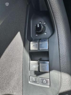 Grey Audi A6 2019 in Siauliai, with an engine capacity of 2.97 L and mileage of 167 thousand km for 21900 €, photo 21 on AUTOMOTO.COM.LV