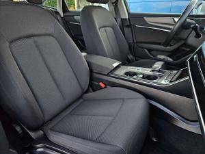 Grey Audi A6 2019 in Radviliskis, with an engine capacity of 1.97 L and mileage of 210 thousand km for 19100 €, photo 19 on AUTOMOTO.COM.LV