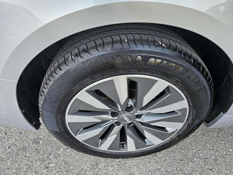 Grey Audi A6 2019 in Radviliskis, with an engine capacity of 1.97 L and mileage of 210 thousand km for 19100 €, photo 24 on AUTOMOTO.COM.LV