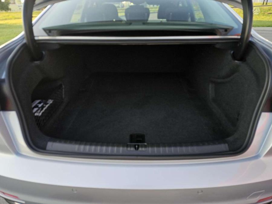 Grey Audi A6 2019 in Radviliskis, with an engine capacity of 1.97 L and mileage of 210 thousand km for 19100 €, photo 35 on AUTOMOTO.COM.LV