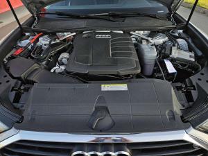 Grey Audi A6 2019 in Radviliskis, with an engine capacity of 1.97 L and mileage of 210 thousand km for 19100 €, photo 37 on AUTOMOTO.COM.LV