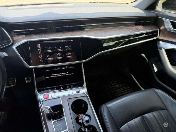 Grey Audi A6 2020 in Ukmerge, with an engine capacity of 1.98 L and mileage of 188 thousand km for 18900 €, photo 8 on AUTOMOTO.COM.LV