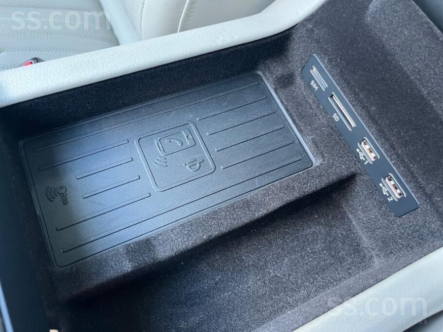Grey Audi A6 2020 in Riga, with an engine capacity of 2.00 L and mileage of 141 thousand km for 21910 €, photo 28 on AUTOMOTO.COM.LV