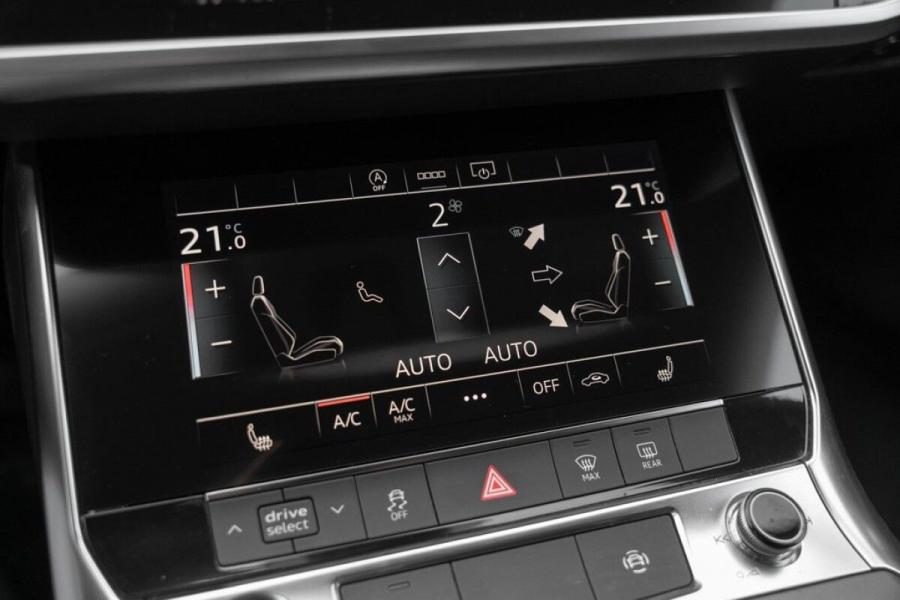Grey Audi A6 2020 in Vilnius, with an engine capacity of 2.00 L and mileage of 119 thousand km for 24000 €, photo 10 on AUTOMOTO.COM.LV