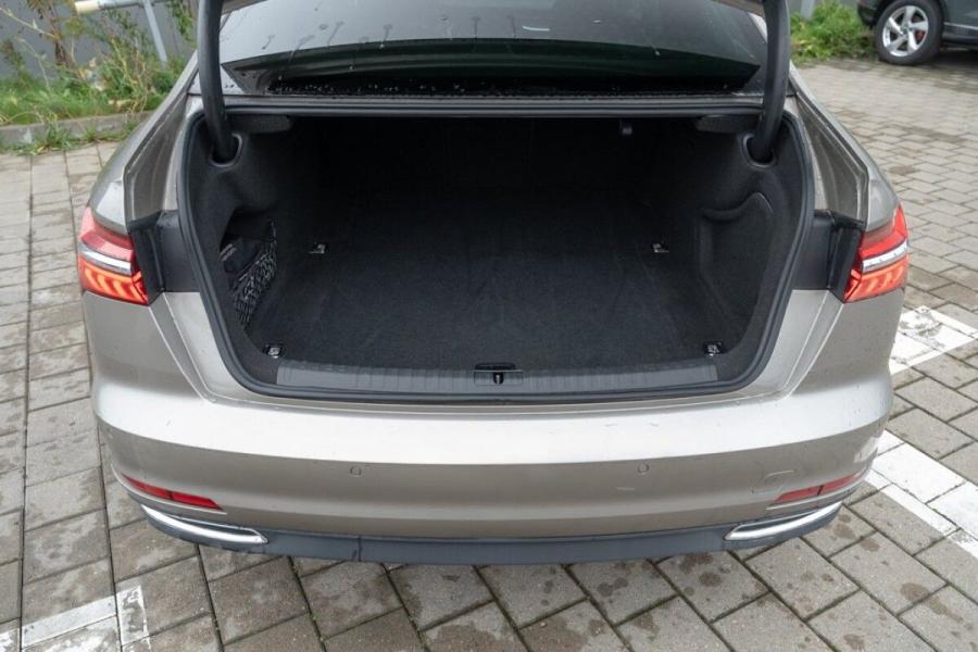Grey Audi A6 2020 in Vilnius, with an engine capacity of 2.00 L and mileage of 119 thousand km for 24000 €, photo 22 on AUTOMOTO.COM.LV