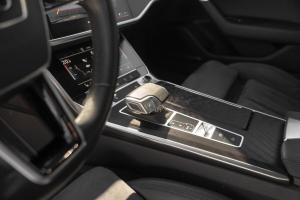 Grey Audi A6 2023 in Vilnius, with an engine capacity of 2.00 L and mileage of 90 thousand km for 32250 €, photo 14 on AUTOMOTO.COM.LV