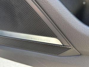 Grey Audi A6 2023 in Taurage, with an engine capacity of 1.97 L and mileage of 270 thousand km for 21700 €, photo 21 on AUTOMOTO.COM.LV