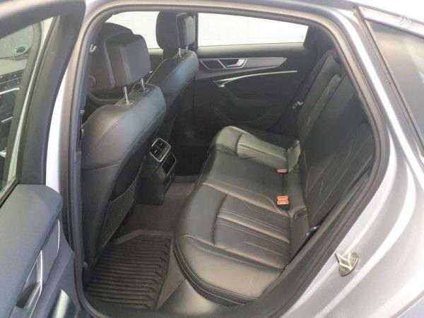 Pelēks Audi A6 2024 Kauņa, ar dzinēja tilpumu 1.97 L un nobraukumu 34 tūkst. km par 36179 €, foto 6 vietnē AUTOMOTO.COM.LV