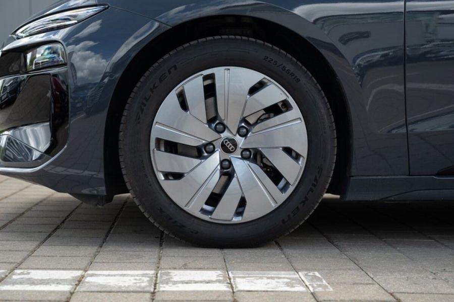 Grey Audi A6 2026 in Vilnius, with an engine capacity of 0.00 L and mileage of 6 thousand km for 47900 €, photo 6 on AUTOMOTO.COM.LV