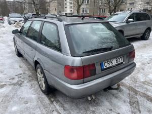 Grey Audi A6 1995 in Vilnius, with an engine capacity of 2.50 L and mileage of 362 thousand km for 1300 €, photo 6 on AUTOMOTO.COM.LV