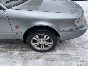 Grey Audi A6 1995 in Vilnius, with an engine capacity of 2.50 L and mileage of 362 thousand km for 1300 €, photo 8 on AUTOMOTO.COM.LV