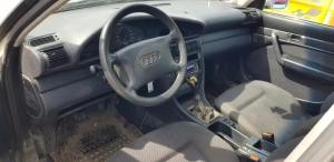 Pelēks Audi A6 1995 Valmiera, ar dzinēja tilpumu 2.00 L un nobraukumu 393 tūkst. km par 600 €, foto 10 vietnē AUTOMOTO.COM.LV