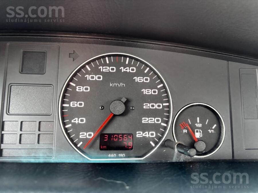 Grey Audi A6 1995 in Rezekne, with an engine capacity of 2.50 L and mileage of 311 thousand km for 3700 €, photo 18 on AUTOMOTO.COM.LV