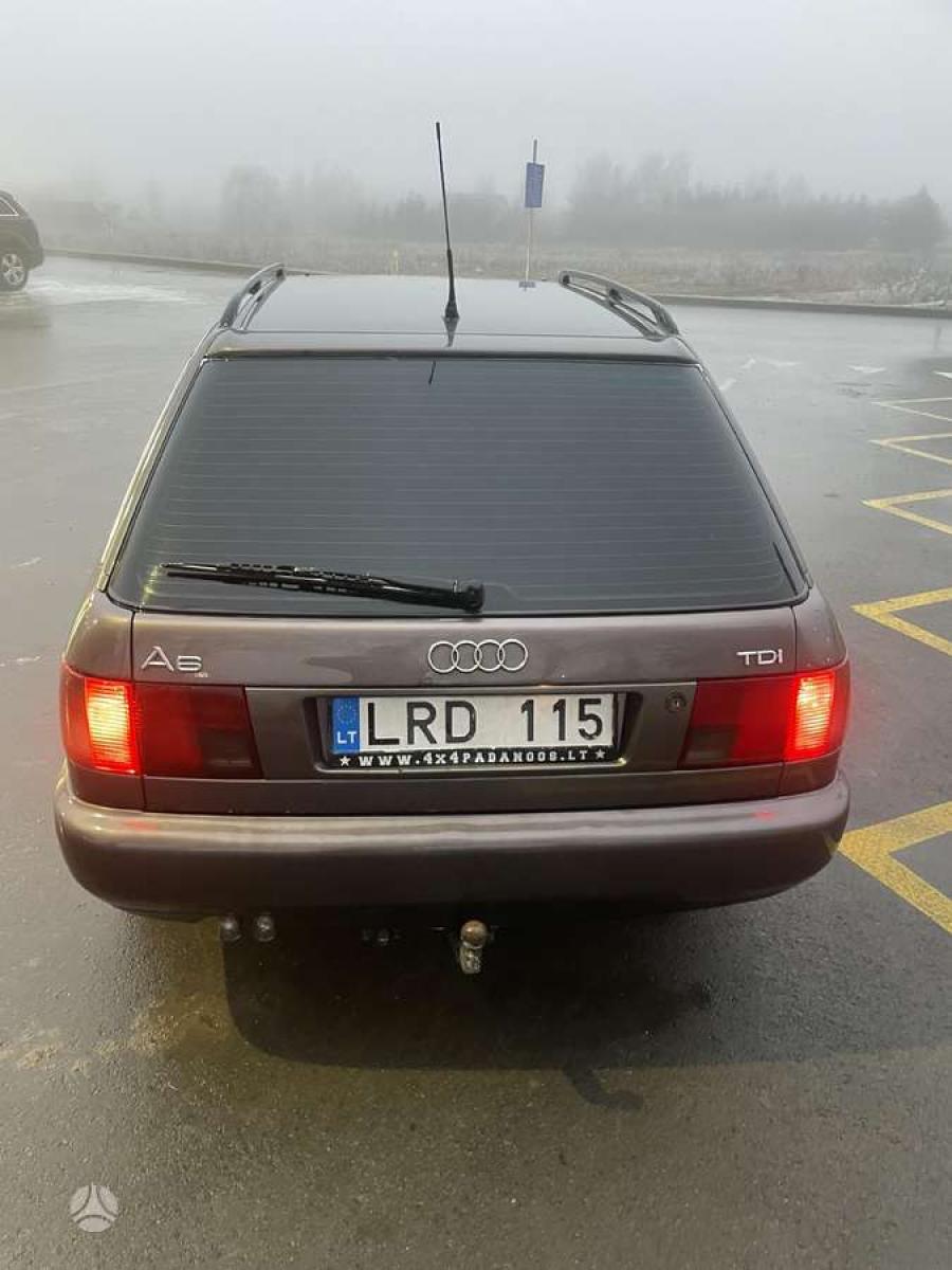 Grey Audi A6 1996 in Vilnius, with an engine capacity of 2.46 L and mileage of 573 thousand km for 2200 €, photo 5 on AUTOMOTO.COM.LV