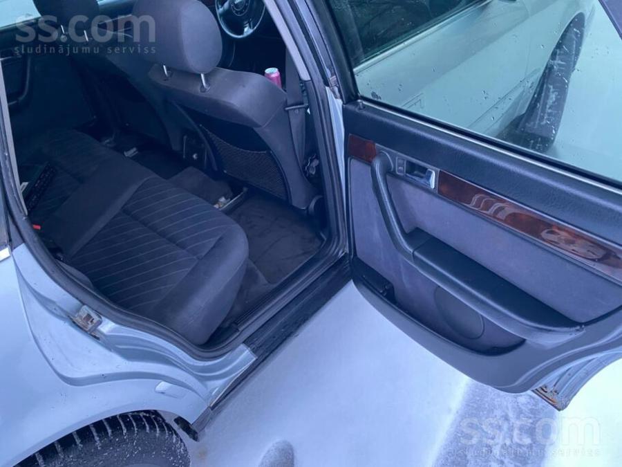 Pelēks Audi A6 1996 Liepāja, ar dzinēja tilpumu 2.60 L un nobraukumu 292 tūkst. km par 2500 €, foto 11 vietnē AUTOMOTO.COM.LV