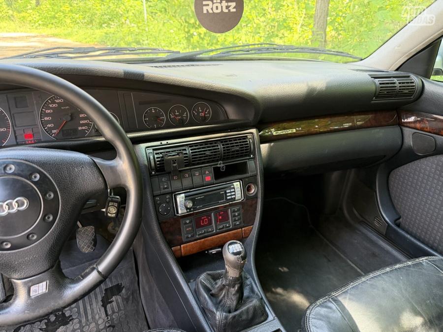 Pelēks Audi A6 1996 Ukmergė, ar dzinēja tilpumu 2.50 L un nobraukumu 370 tūkst. km par 1500 €, foto 14 vietnē AUTOMOTO.COM.LV