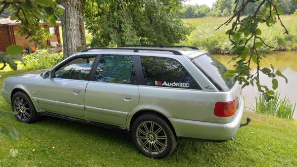 Pelēks Audi A6 1996 Viļņa, ar dzinēja tilpumu 2.46 L un nobraukumu 370 tūkst. km par 1800 €, foto 3 vietnē AUTOMOTO.COM.LV