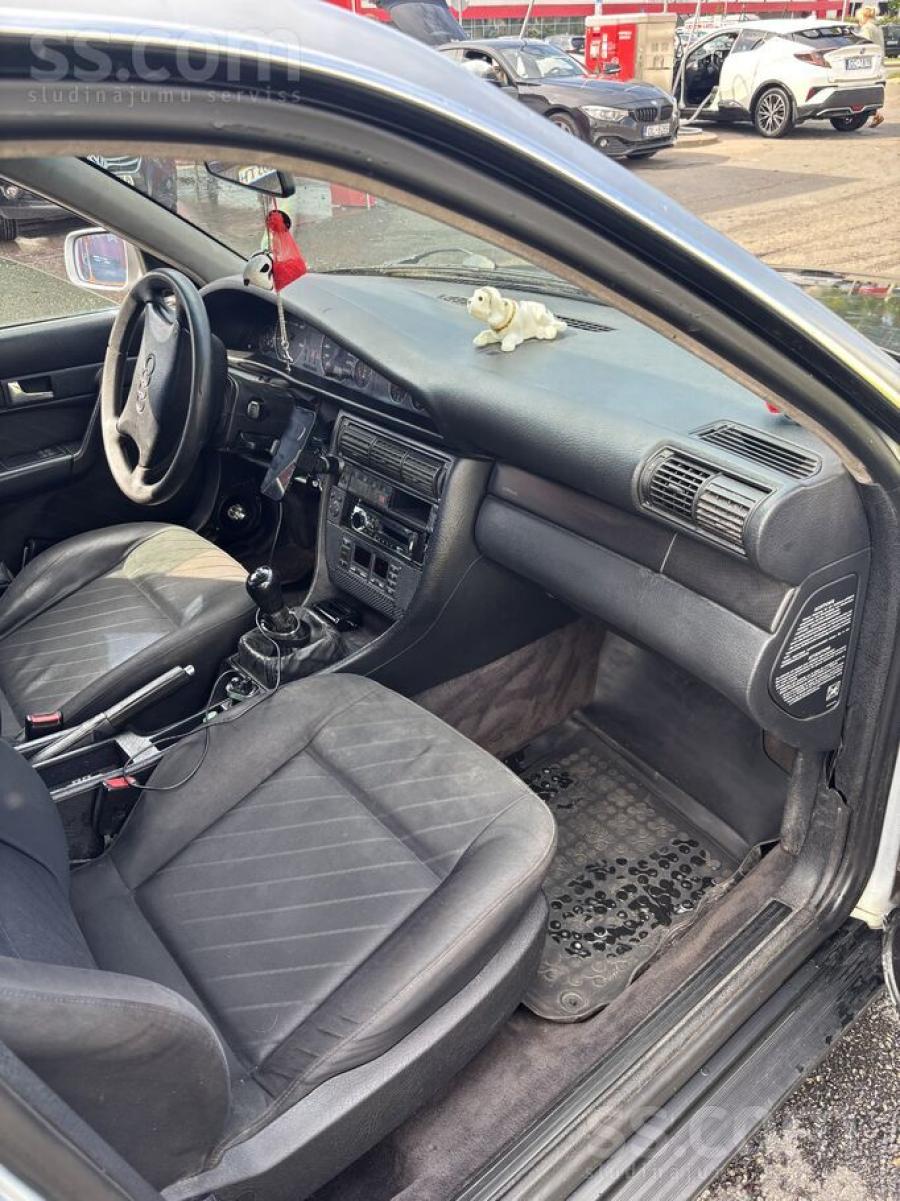 Pelēks Audi A6 1996 Rīga, ar dzinēja tilpumu 2.50 L un nobraukumu 560 tūkst. km par 1300 €, foto 8 vietnē AUTOMOTO.COM.LV