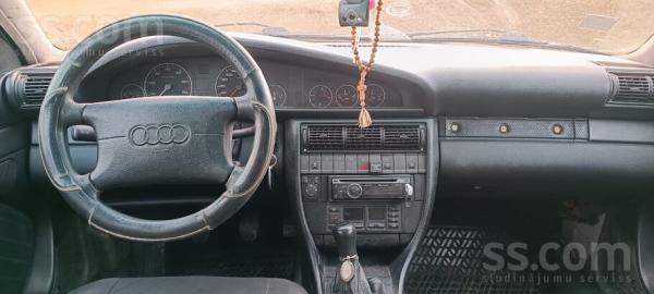 Pelēks Audi A6 1996 Ludza, ar dzinēja tilpumu 1.80 L un nobraukumu 295 tūkst. km par 1200 €, foto 5 vietnē AUTOMOTO.COM.LV