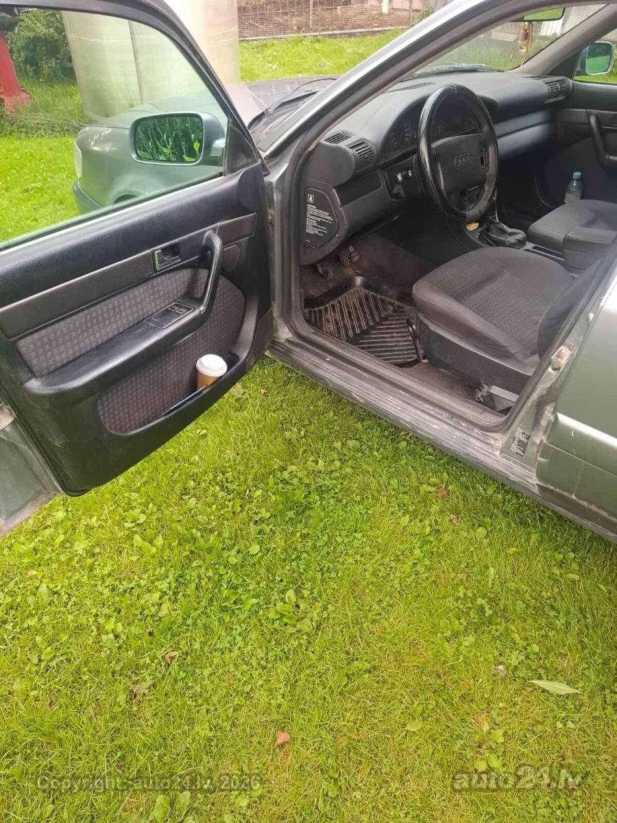 Pelēks Audi A6 1996 Tallina, ar dzinēja tilpumu 2.50 L un nobraukumu 470 tūkst. km par 1500 €, foto 5 vietnē AUTOMOTO.COM.LV