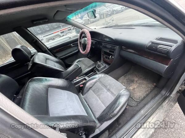 Pelēks Audi A6 1997 Tartu, ar dzinēja tilpumu 2.50 L un nobraukumu 450 tūkst. km par 999 €, foto 5 vietnē AUTOMOTO.COM.LV