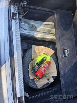 Pelēks Audi A6 1997 Alūksne, ar dzinēja tilpumu 2.50 L un nobraukumu 407 tūkst. km par 1750 €, foto 15 vietnē AUTOMOTO.COM.LV