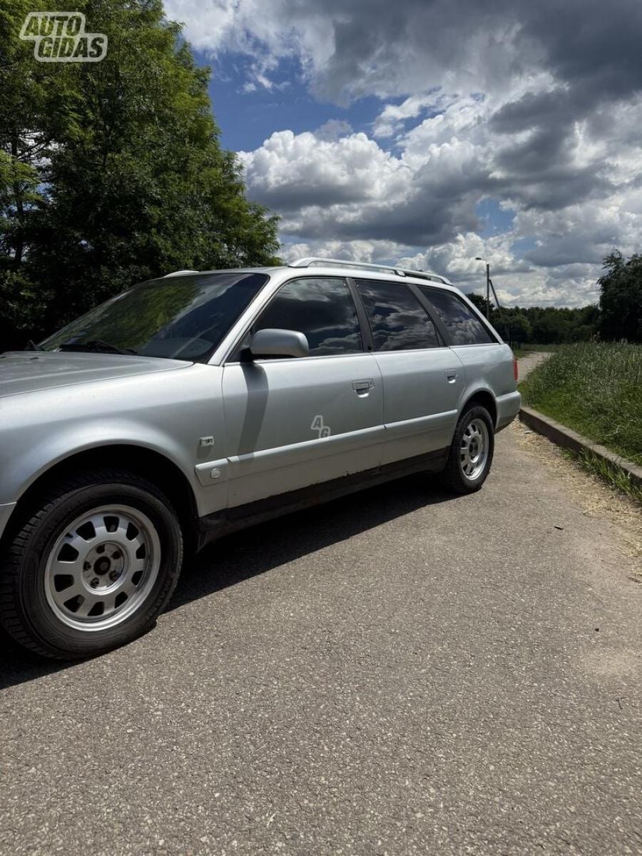 Pelēks Audi A6 1997 Viļņa, ar dzinēja tilpumu 2.50 L un nobraukumu 380 tūkst. km par 1800 €, foto 3 vietnē AUTOMOTO.COM.LV