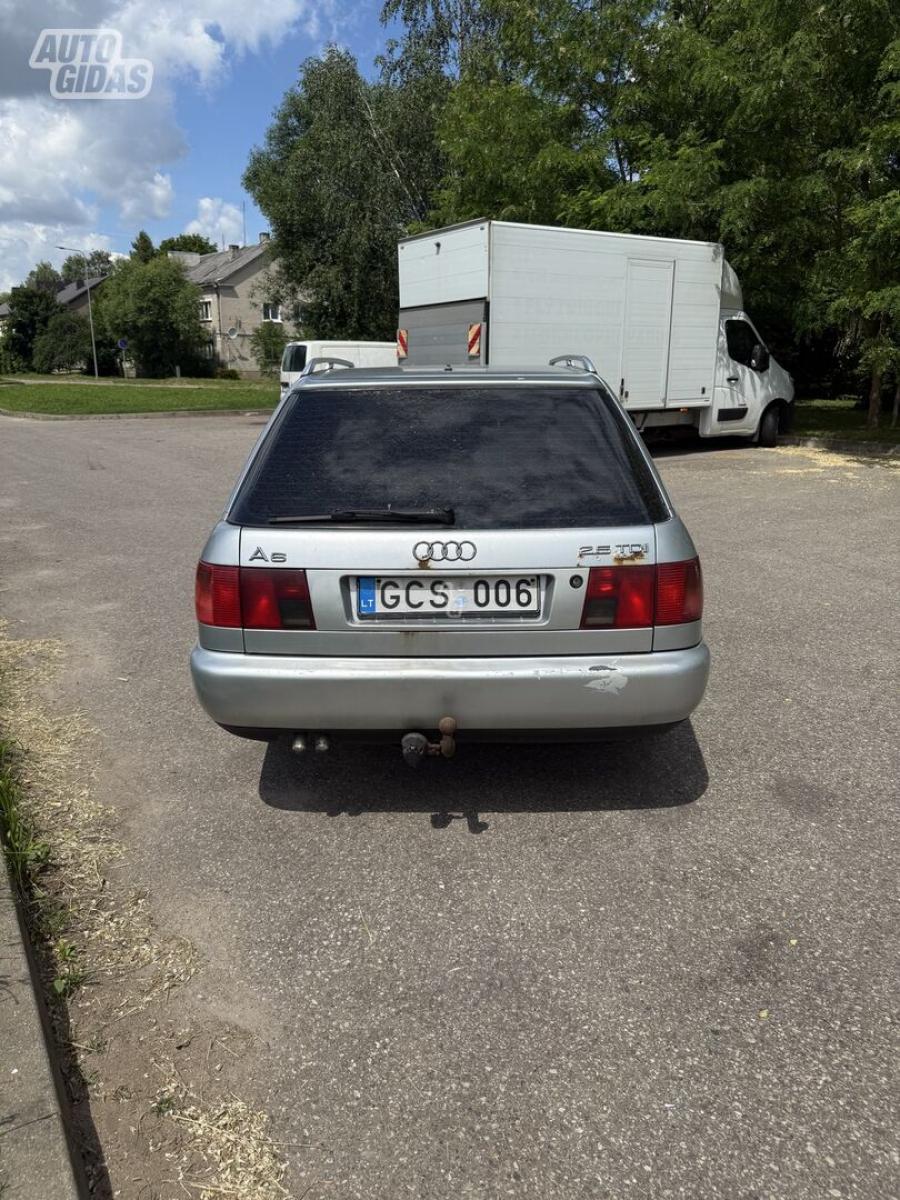 Pelēks Audi A6 1997 Viļņa, ar dzinēja tilpumu 2.50 L un nobraukumu 380 tūkst. km par 1800 €, foto 13 vietnē AUTOMOTO.COM.LV