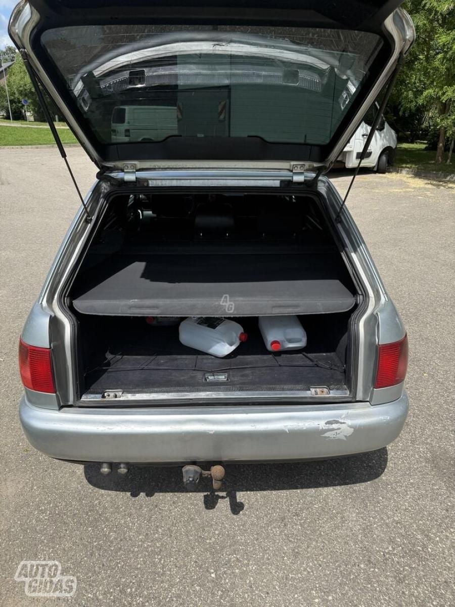Pelēks Audi A6 1997 Viļņa, ar dzinēja tilpumu 2.50 L un nobraukumu 380 tūkst. km par 1800 €, foto 15 vietnē AUTOMOTO.COM.LV