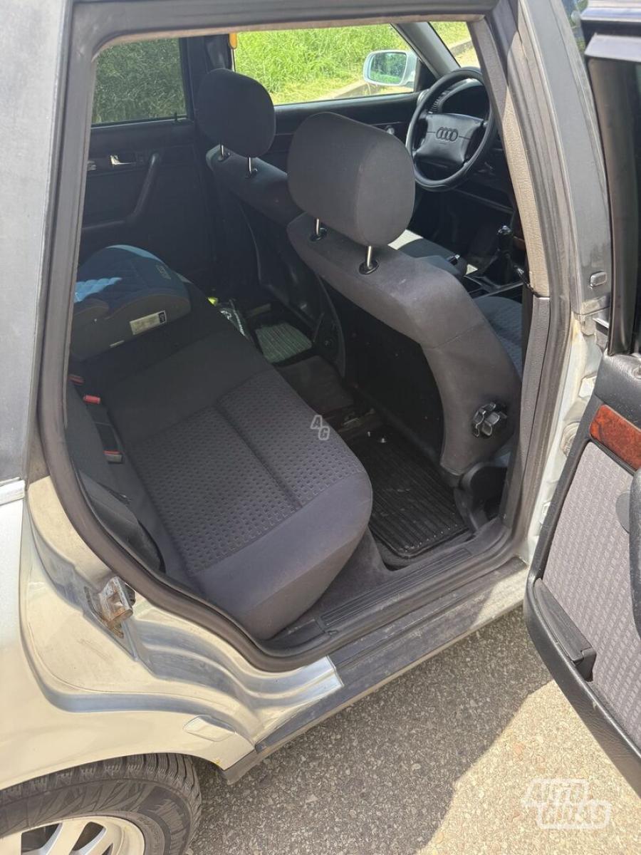 Pelēks Audi A6 1997 Viļņa, ar dzinēja tilpumu 2.50 L un nobraukumu 380 tūkst. km par 1800 €, foto 17 vietnē AUTOMOTO.COM.LV