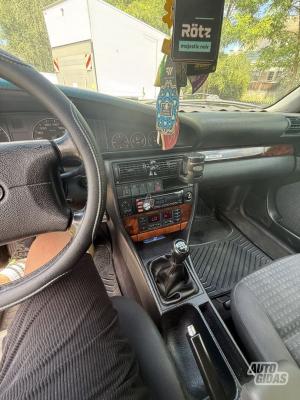 Pelēks Audi A6 1997 Viļņa, ar dzinēja tilpumu 2.50 L un nobraukumu 380 tūkst. km par 1800 €, foto 30 vietnē AUTOMOTO.COM.LV