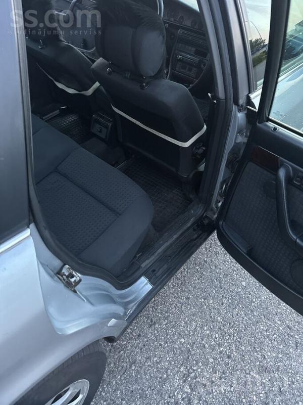 Pelēks Audi A6 1997 Krāslava, ar dzinēja tilpumu 2.50 L un nobraukumu 0 tūkst. km par 3650 €, foto 8 vietnē AUTOMOTO.COM.LV
