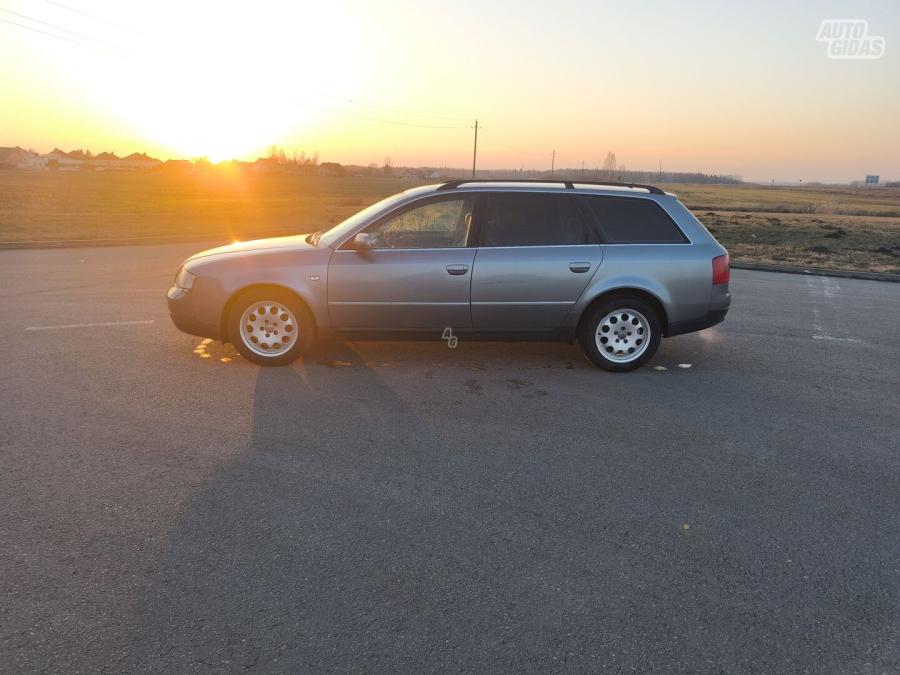 Grey Audi A6 1999 in Siauliai, with an engine capacity of 2.80 L and mileage of 340 thousand km for 950 €, photo 4 on AUTOMOTO.COM.LV