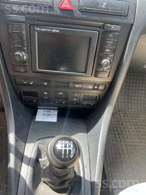 Pelēks Audi A6 1999 Daugavpils, ar dzinēja tilpumu 1.90 L un nobraukumu 188 tūkst. km par 1000 €, foto 5 vietnē AUTOMOTO.COM.LV