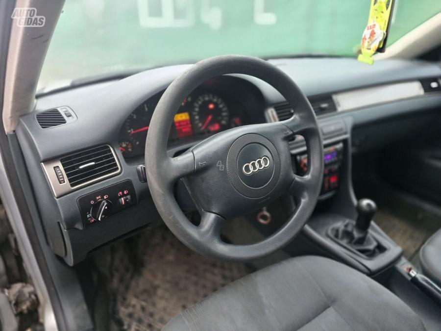 Pelēks Audi A6 2000 Radviliškis, ar dzinēja tilpumu 2.50 L un nobraukumu 421 tūkst. km par 730 €, foto 11 vietnē AUTOMOTO.COM.LV