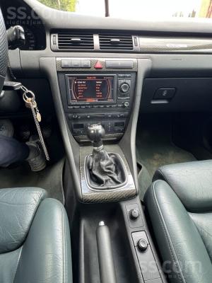 Grey Audi A6 2000 in Daugavpils, with an engine capacity of 4.20 L and mileage of 300 thousand km for 11000 €, photo 12 on AUTOMOTO.COM.LV