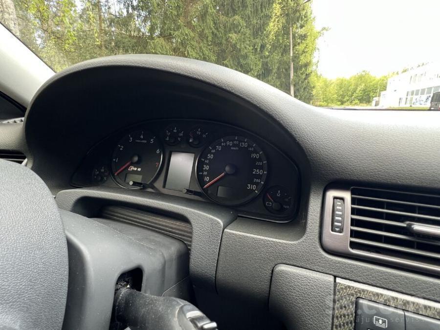 Grey Audi A6 2000 in Daugavpils, with an engine capacity of 4.20 L and mileage of 300 thousand km for 11000 €, photo 13 on AUTOMOTO.COM.LV