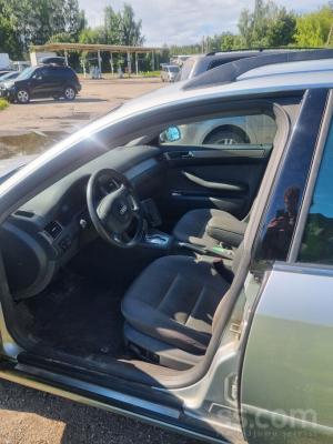 Grey Audi A6 2000 in Riga, with an engine capacity of 2.50 L and mileage of 270 thousand km for 660 €, photo 10 on AUTOMOTO.COM.LV