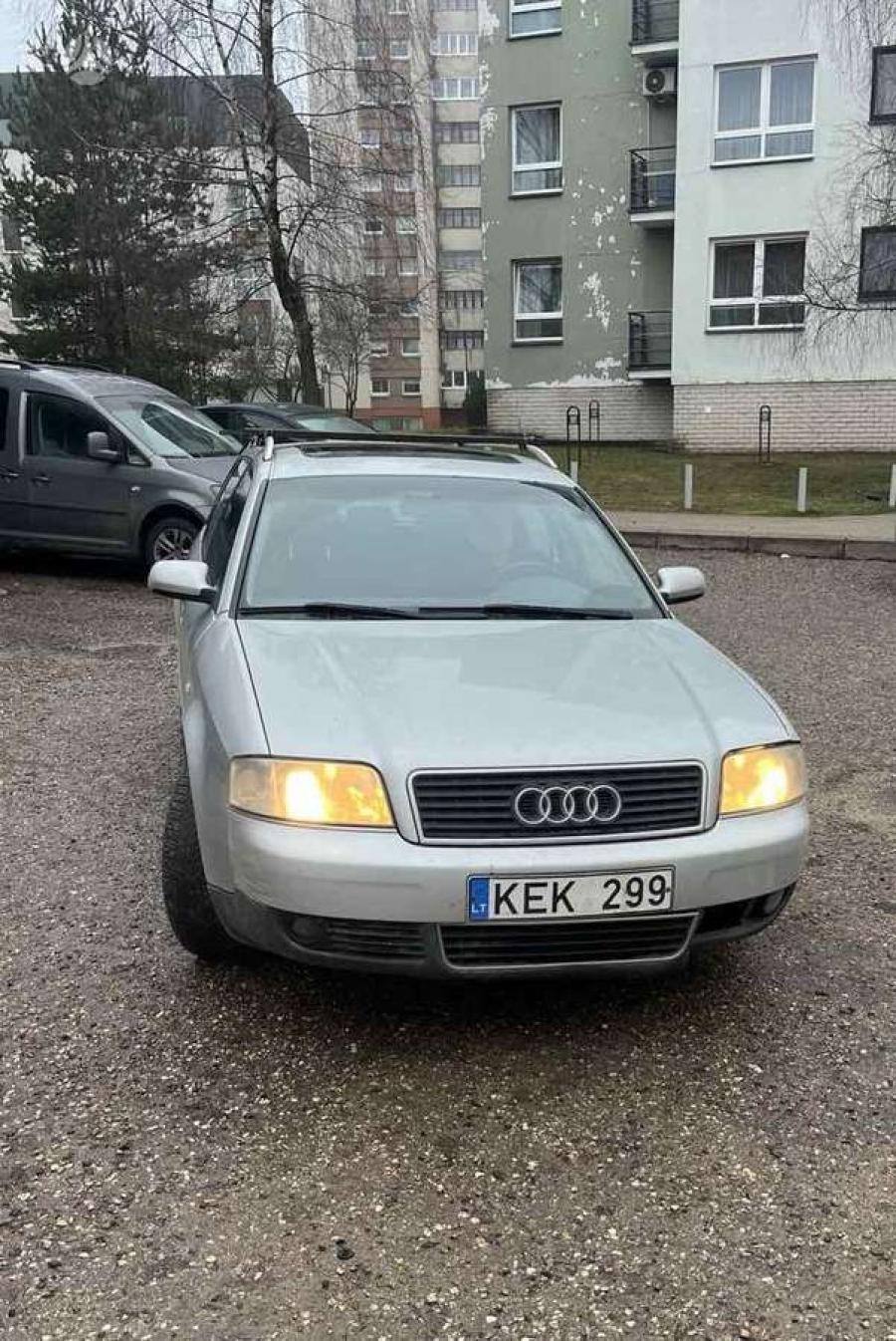 Grey Audi A6 2001 in Vilnius, with an engine capacity of 2.50 L and mileage of 350 thousand km for 600 €, photo 1 on AUTOMOTO.COM.LV