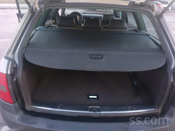 Pelēks Audi A6 2001 Bauska, ar dzinēja tilpumu 2.50 L un nobraukumu 270 tūkst. km par 2650 €, foto 4 vietnē AUTOMOTO.COM.LV