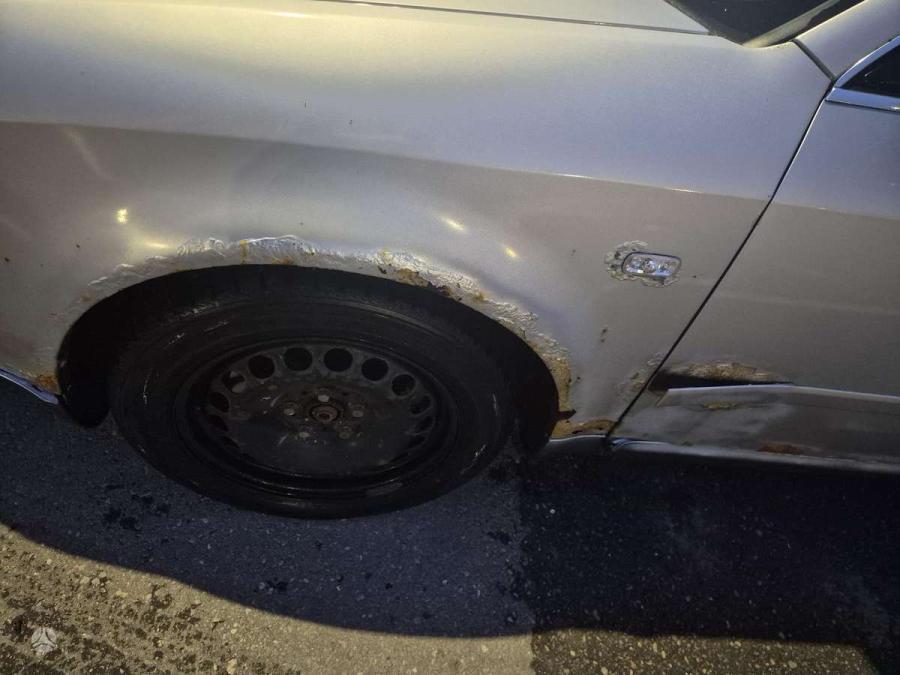 Pelēks Audi A6 2001 Kaišiadorys, ar dzinēja tilpumu 2.50 L un nobraukumu 321 tūkst. km par 700 €, foto 16 vietnē AUTOMOTO.COM.LV