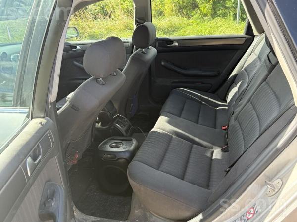 Audi A6 2001 Ludza vietnÄ PelÄks Audi A6 2001 Ludza, ar dzinÄja tilpumu 1.90 L un nobraukumu 425 tÅ«kst. km par 1000 ā¬, foto 6 vietnÄ AUTOMOTO.COM.LV