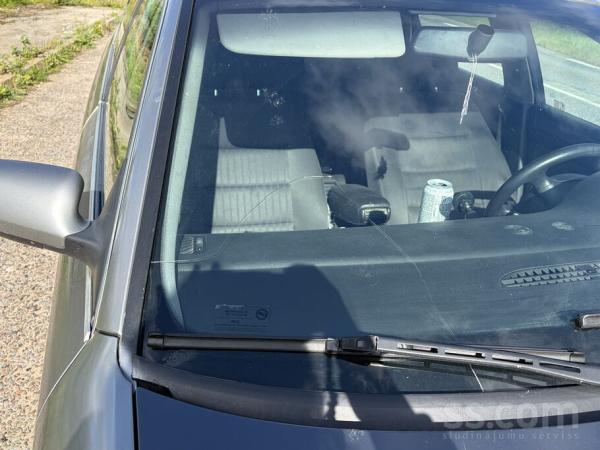 Audi A6 2001 Ludza vietnÄ PelÄks Audi A6 2001 Ludza, ar dzinÄja tilpumu 1.90 L un nobraukumu 425 tÅ«kst. km par 1000 ā¬, foto 8 vietnÄ AUTOMOTO.COM.LV