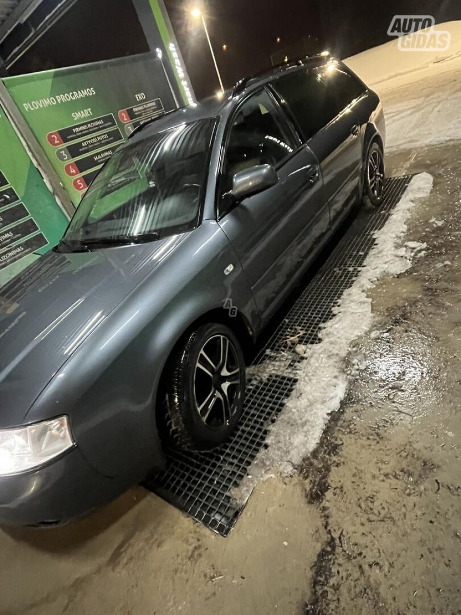 Pelēks Audi A6 2002 Viļņa, ar dzinēja tilpumu 2.50 L un nobraukumu 333 tūkst. km par 530 €, foto 2 vietnē AUTOMOTO.COM.LV