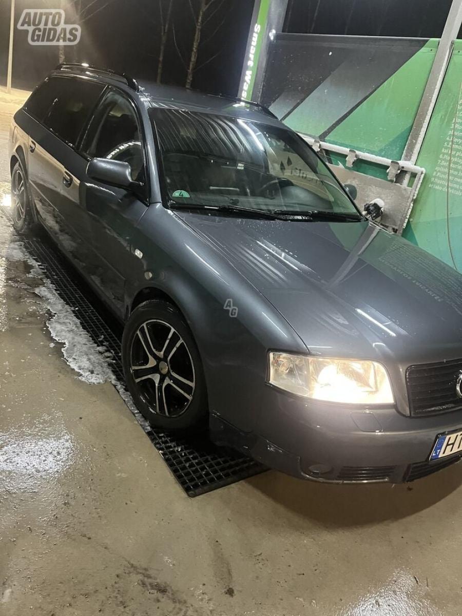Pelēks Audi A6 2002 Viļņa, ar dzinēja tilpumu 2.50 L un nobraukumu 333 tūkst. km par 530 €, foto 4 vietnē AUTOMOTO.COM.LV