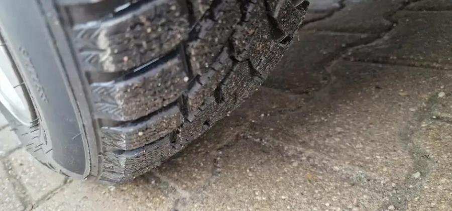 Pelēks Audi A6 2002 Valmiera, ar dzinēja tilpumu 2.50 L un nobraukumu 439 tūkst. km par 1550 €, foto 14 vietnē AUTOMOTO.COM.LV